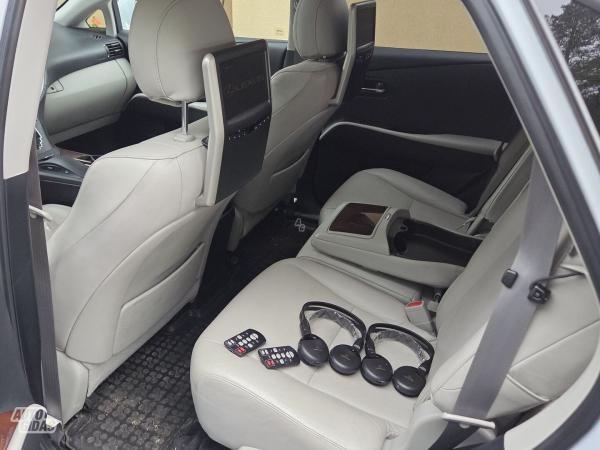 Balts Lexus RX 450h 2010 Viļņa, ar dzinēja tilpumu 3.50 L un nobraukumu 232 tūkst. km par 14500 €, foto 6 vietnē AUTOMOTO.COM.LV