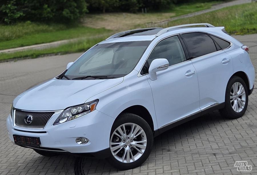 White Lexus RX 450h 2010 in Vilnius, with an engine capacity of 3.50 L and mileage of 232 thousand km for 14500 €, photo 1 on AUTOMOTO.COM.LV