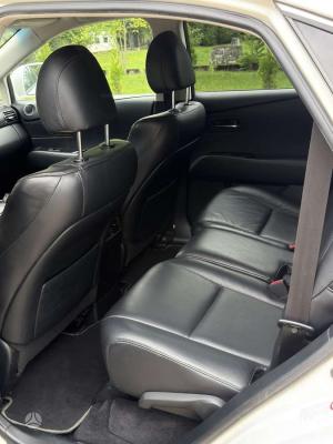 Balts Lexus RX 450h 2010 Šauļi, ar dzinēja tilpumu 3.50 L un nobraukumu 307 tūkst. km par 9400 €, foto 13 vietnē AUTOMOTO.COM.LV