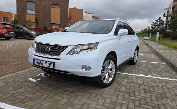 Balts Lexus RX 450h 2010 Viļņa, ar dzinēja tilpumu 3.50 L un nobraukumu 350 tūkst. km par 8999 €, foto 2 vietnē AUTOMOTO.COM.LV