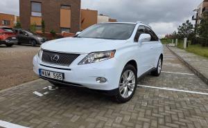 White Lexus RX 450h 2010 in Vilnius, with an engine capacity of 3.50 L and mileage of 350 thousand km for 8999 €, photo 3 on AUTOMOTO.COM.LV