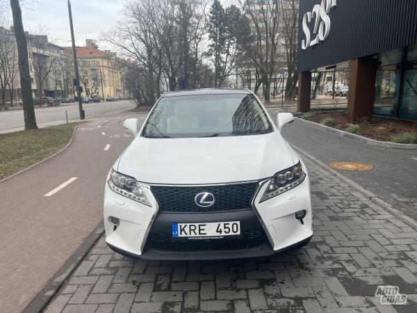 White Lexus RX 450h 2011 in Vilnius, with an engine capacity of 3.50 L and mileage of 244 thousand km for 13900 €, photo 2 on AUTOMOTO.COM.LV