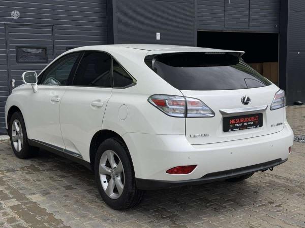 Balts Lexus RX 450h 2011 Viļņa, ar dzinēja tilpumu 3.46 L un nobraukumu 100 tūkst. km par 16999 €, foto 3 vietnē AUTOMOTO.COM.LV