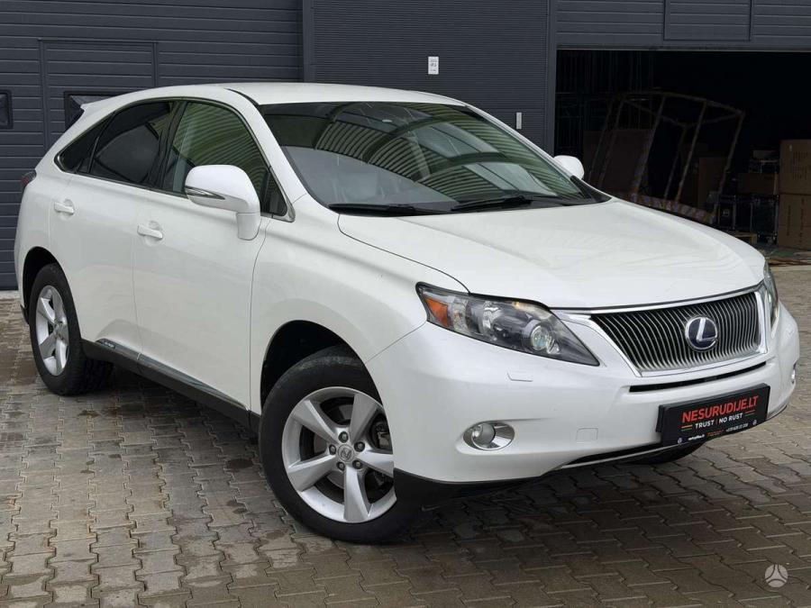 White Lexus RX 450h 2011 in Vilnius, with an engine capacity of 3.46 L and mileage of 100 thousand km for 16999 €, photo 7 on AUTOMOTO.COM.LV