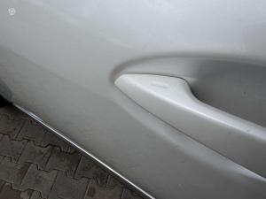 White Lexus RX 450h 2011 in Vilnius, with an engine capacity of 3.46 L and mileage of 100 thousand km for 16999 €, photo 25 on AUTOMOTO.COM.LV