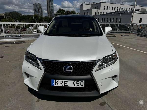 Белый Лексус RX 450h 2011 в Вильнюс, объемом двигателя 3.46 л и пробегом 247 тыс. км за 11999 €, фото 2 на AUTOMOTO.COM.LV