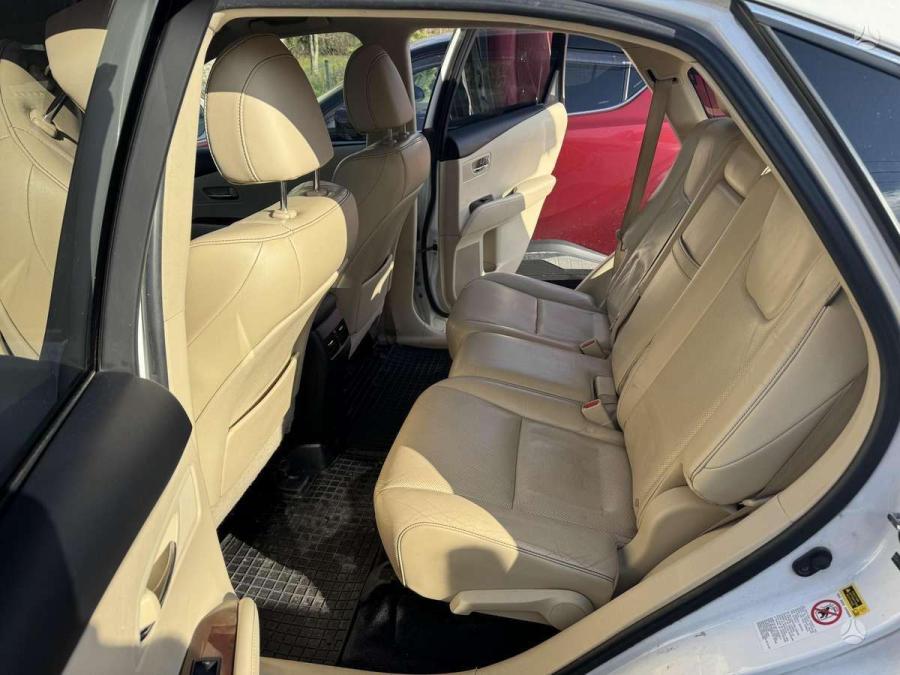 Balts Lexus RX 450h 2011 Viļņa, ar dzinēja tilpumu 3.46 L un nobraukumu 247 tūkst. km par 11999 €, foto 11 vietnē AUTOMOTO.COM.LV