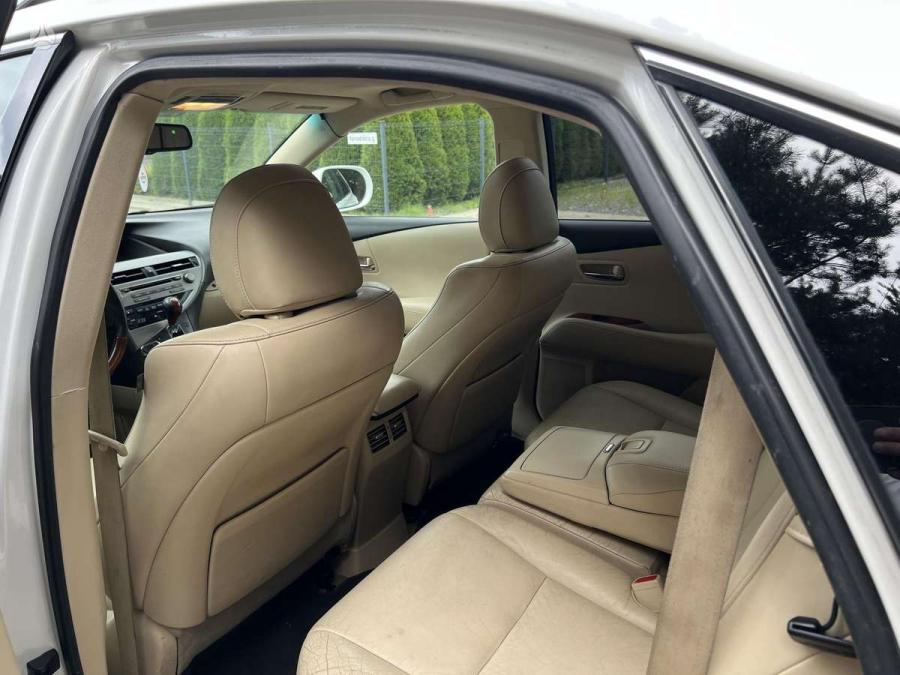Balts Lexus RX 450h 2011 Viļņa, ar dzinēja tilpumu 0.00 L un nobraukumu 239 tūkst. km par 7999 €, foto 18 vietnē AUTOMOTO.COM.LV