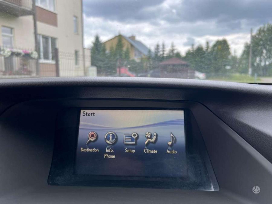 Balts Lexus RX 450h 2011 Viļņa, ar dzinēja tilpumu 0.00 L un nobraukumu 239 tūkst. km par 7999 €, foto 28 vietnē AUTOMOTO.COM.LV