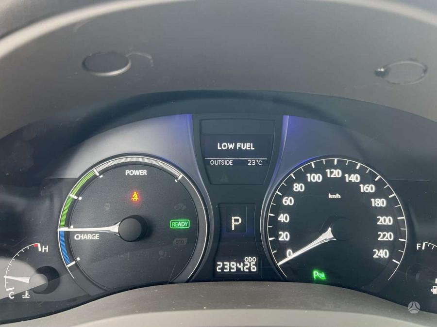 Balts Lexus RX 450h 2011 Viļņa, ar dzinēja tilpumu 0.00 L un nobraukumu 239 tūkst. km par 7999 €, foto 29 vietnē AUTOMOTO.COM.LV