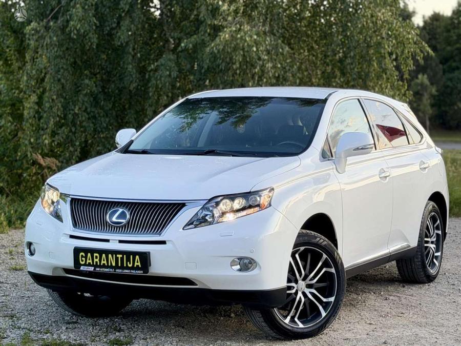 Balts Lexus RX 450h 2011 Šauļi, ar dzinēja tilpumu 3.50 L un nobraukumu 289 tūkst. km par 13650 €, foto 1 vietnē AUTOMOTO.COM.LV