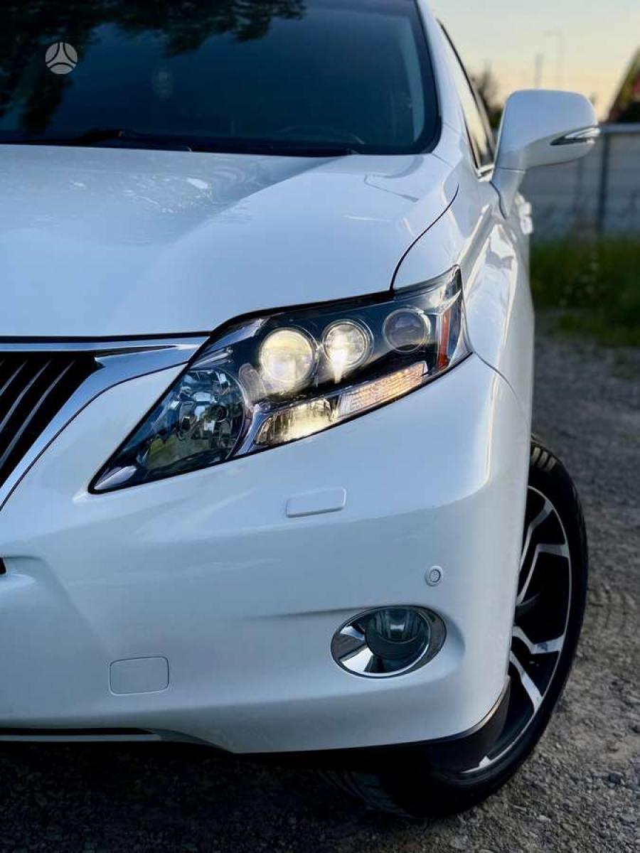 Balts Lexus RX 450h 2011 Šauļi, ar dzinēja tilpumu 3.50 L un nobraukumu 289 tūkst. km par 13650 €, foto 21 vietnē AUTOMOTO.COM.LV