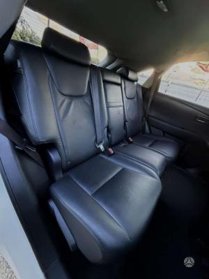 Balts Lexus RX 450h 2011 Šauļi, ar dzinēja tilpumu 3.50 L un nobraukumu 289 tūkst. km par 13650 €, foto 35 vietnē AUTOMOTO.COM.LV