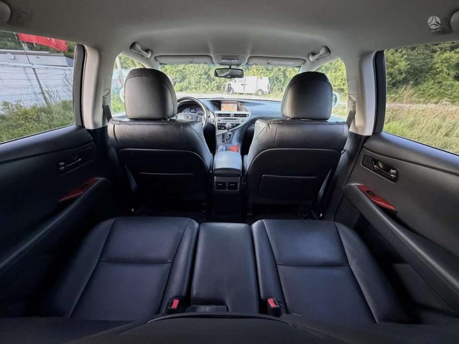 Balts Lexus RX 450h 2011 Šauļi, ar dzinēja tilpumu 3.50 L un nobraukumu 289 tūkst. km par 13650 €, foto 38 vietnē AUTOMOTO.COM.LV