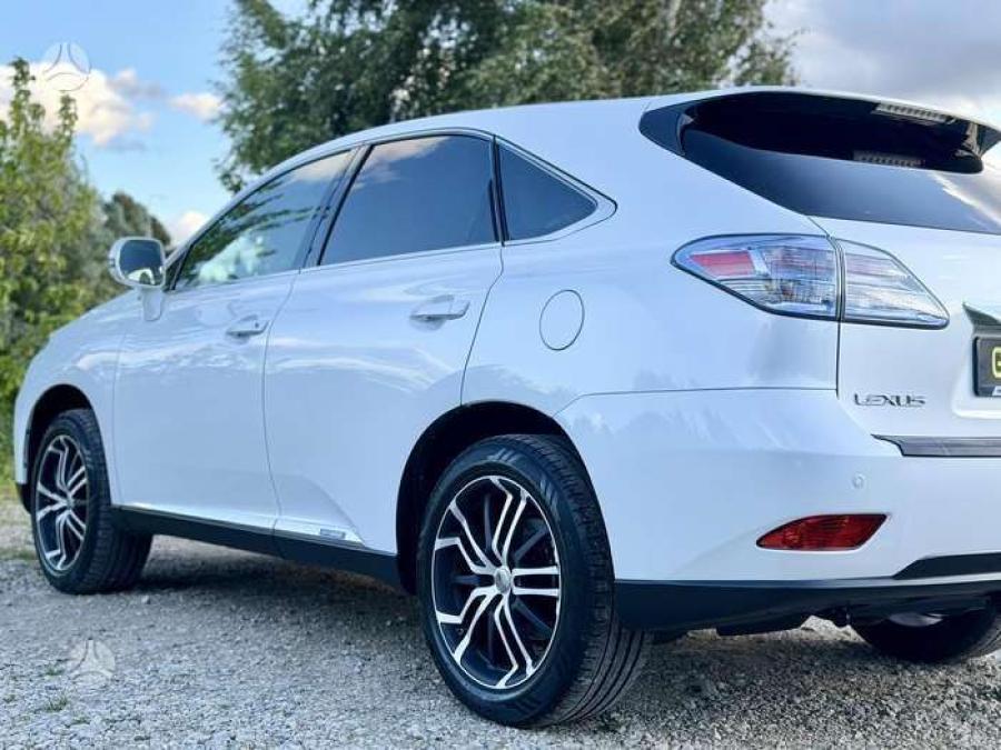 Balts Lexus RX 450h 2011 Šauļi, ar dzinēja tilpumu 3.50 L un nobraukumu 289 tūkst. km par 13650 €, foto 8 vietnē AUTOMOTO.COM.LV
