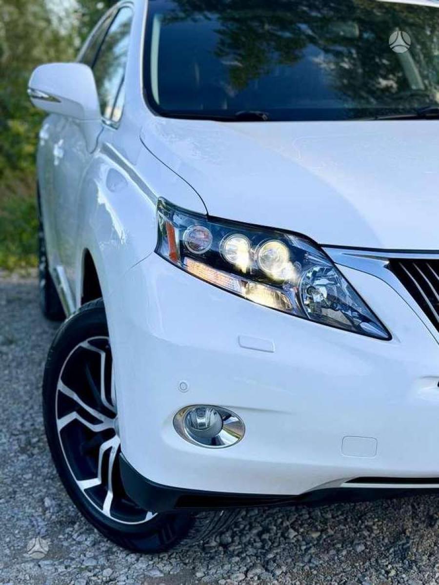 Balts Lexus RX 450h 2011 Šauļi, ar dzinēja tilpumu 3.50 L un nobraukumu 289 tūkst. km par 13650 €, foto 20 vietnē AUTOMOTO.COM.LV