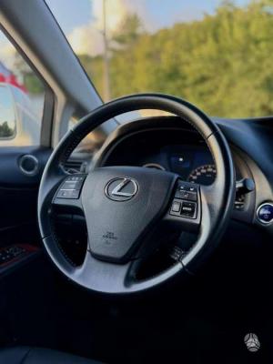 Balts Lexus RX 450h 2011 Šauļi, ar dzinēja tilpumu 3.50 L un nobraukumu 289 tūkst. km par 13650 €, foto 28 vietnē AUTOMOTO.COM.LV