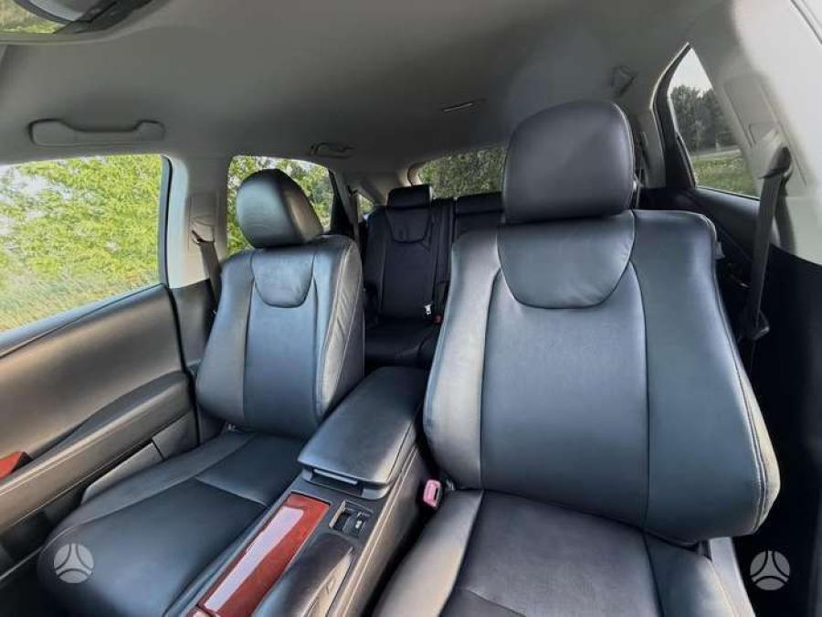 Balts Lexus RX 450h 2011 Šauļi, ar dzinēja tilpumu 3.50 L un nobraukumu 289 tūkst. km par 13650 €, foto 30 vietnē AUTOMOTO.COM.LV