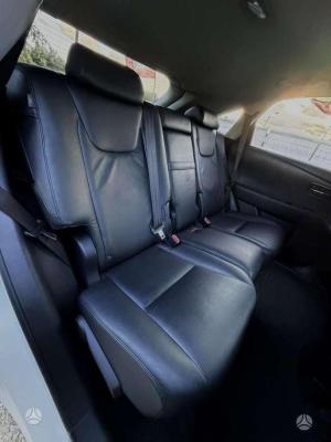 Balts Lexus RX 450h 2011 Šauļi, ar dzinēja tilpumu 3.50 L un nobraukumu 289 tūkst. km par 13650 €, foto 35 vietnē AUTOMOTO.COM.LV