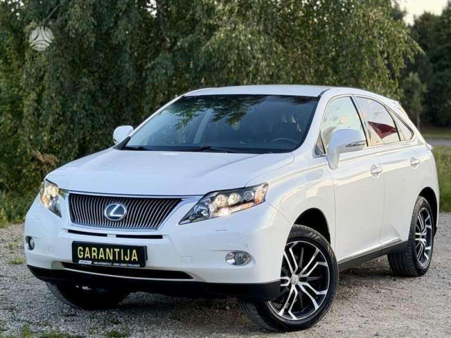 Белый Лексус RX 450h 2011 в Шяуляй, объемом двигателя 3.50 л и пробегом 289 тыс. км за 13650 €, фото 4 на AUTOMOTO.COM.LV