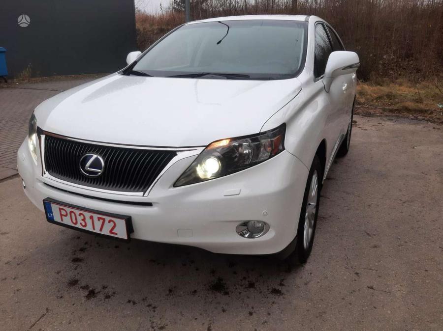 White Lexus RX 450h 2012 in Alytus, with an engine capacity of 3.46 L and mileage of 365 thousand km for 10700 €, photo 3 on AUTOMOTO.COM.LV
