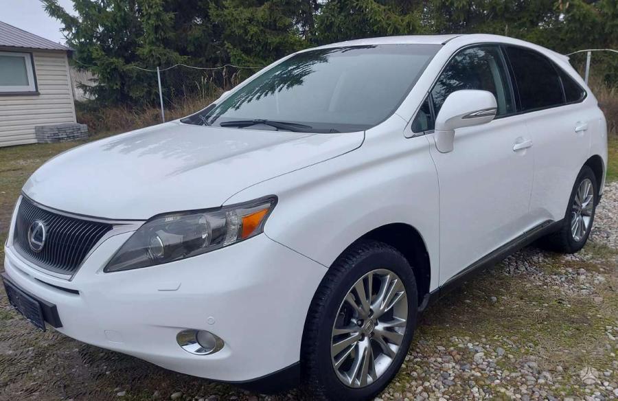 White Lexus RX 450h 2012 in Vilnius, with an engine capacity of 3.50 L and mileage of 274 thousand km for 11450 €, photo 1 on AUTOMOTO.COM.LV