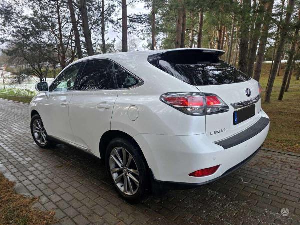 Balts Lexus RX 450h 2012 Utena, ar dzinēja tilpumu 3.46 L un nobraukumu 237 tūkst. km par 13900 €, foto 4 vietnē AUTOMOTO.COM.LV