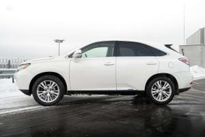 White Lexus RX 450h 2012 in Vilnius, with an engine capacity of 3.46 L and mileage of 312 thousand km for 9950 €, photo 2 on AUTOMOTO.COM.LV