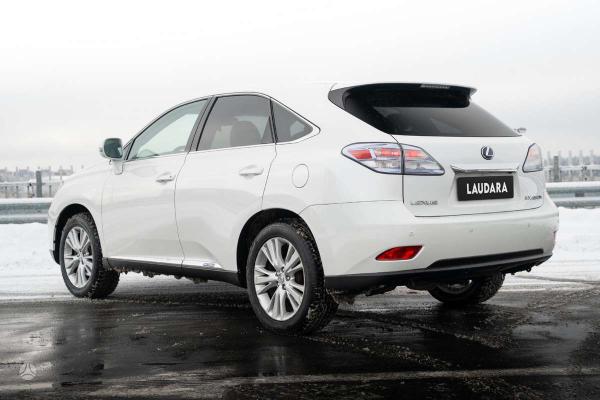Balts Lexus RX 450h 2012 Viļņa, ar dzinēja tilpumu 3.46 L un nobraukumu 312 tūkst. km par 9950 €, foto 3 vietnē AUTOMOTO.COM.LV