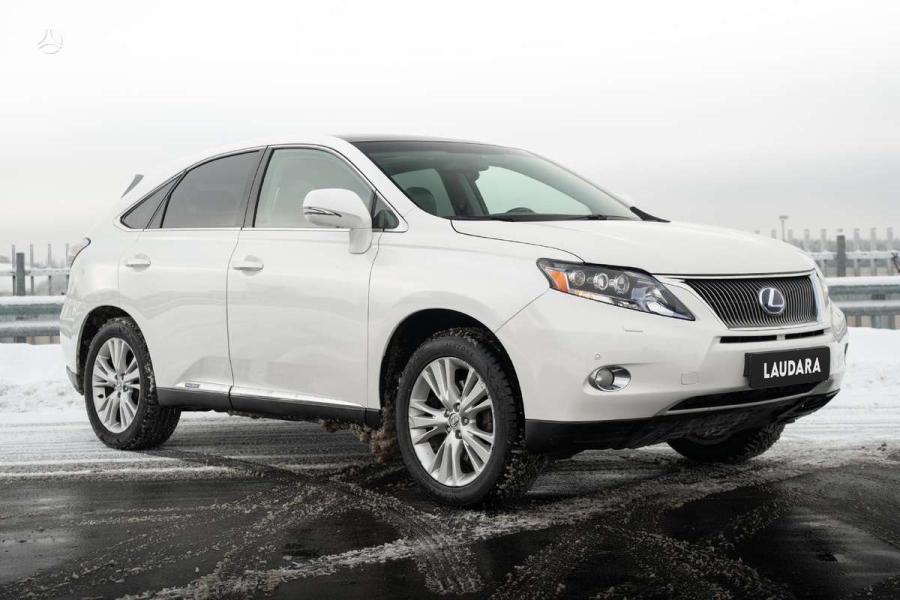 White Lexus RX 450h 2012 in Vilnius, with an engine capacity of 3.46 L and mileage of 312 thousand km for 9950 €, photo 8 on AUTOMOTO.COM.LV