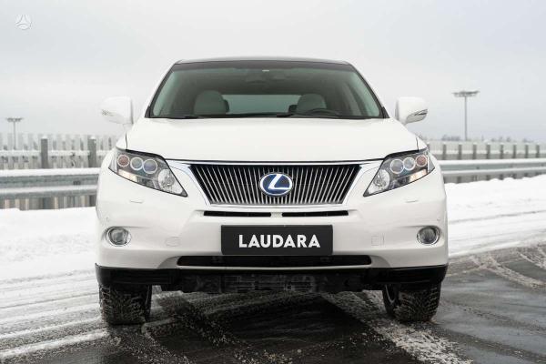 Balts Lexus RX 450h 2012 Viļņa, ar dzinēja tilpumu 3.46 L un nobraukumu 312 tūkst. km par 9950 €, foto 9 vietnē AUTOMOTO.COM.LV