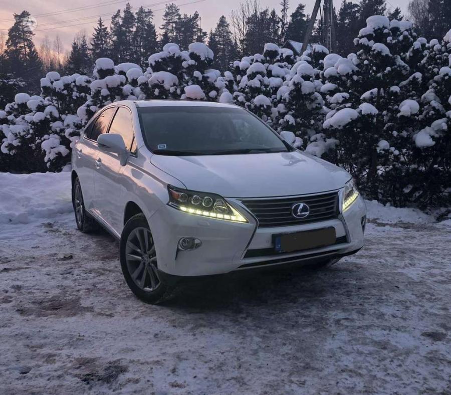 White Lexus RX 450h 2012 in Utena, with an engine capacity of 3.46 L and mileage of 237 thousand km for 12900 €, photo 29 on AUTOMOTO.COM.LV