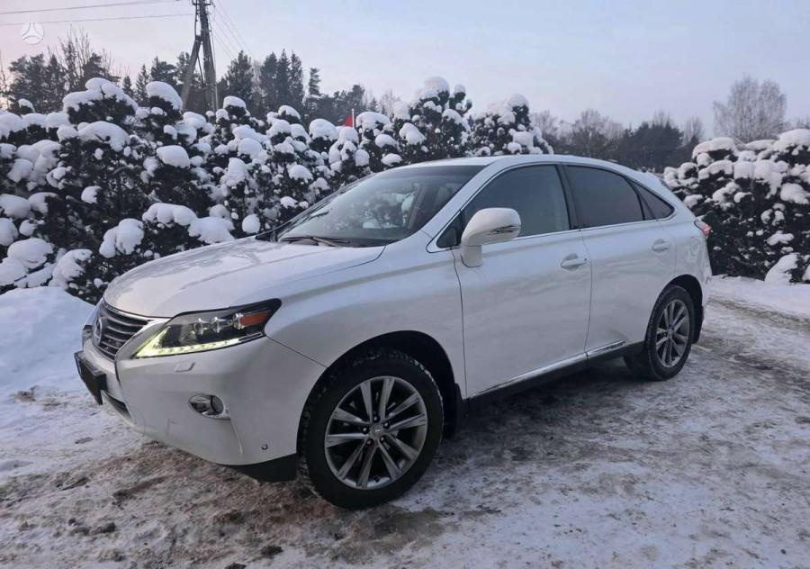 White Lexus RX 450h 2012 in Utena, with an engine capacity of 3.46 L and mileage of 237 thousand km for 12900 €, photo 30 on AUTOMOTO.COM.LV
