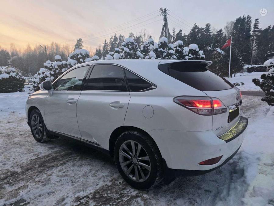 White Lexus RX 450h 2012 in Utena, with an engine capacity of 3.46 L and mileage of 237 thousand km for 12900 €, photo 37 on AUTOMOTO.COM.LV