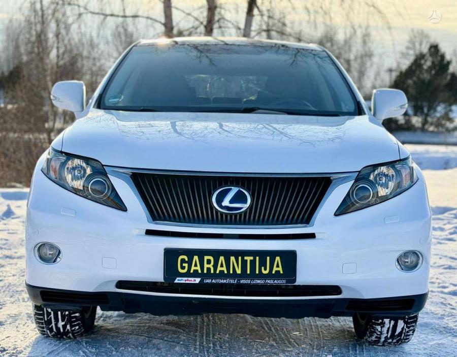 White Lexus RX 450h 2012 in Siauliai, with an engine capacity of 3.46 L and mileage of 269 thousand km for 13750 €, photo 5 on AUTOMOTO.COM.LV
