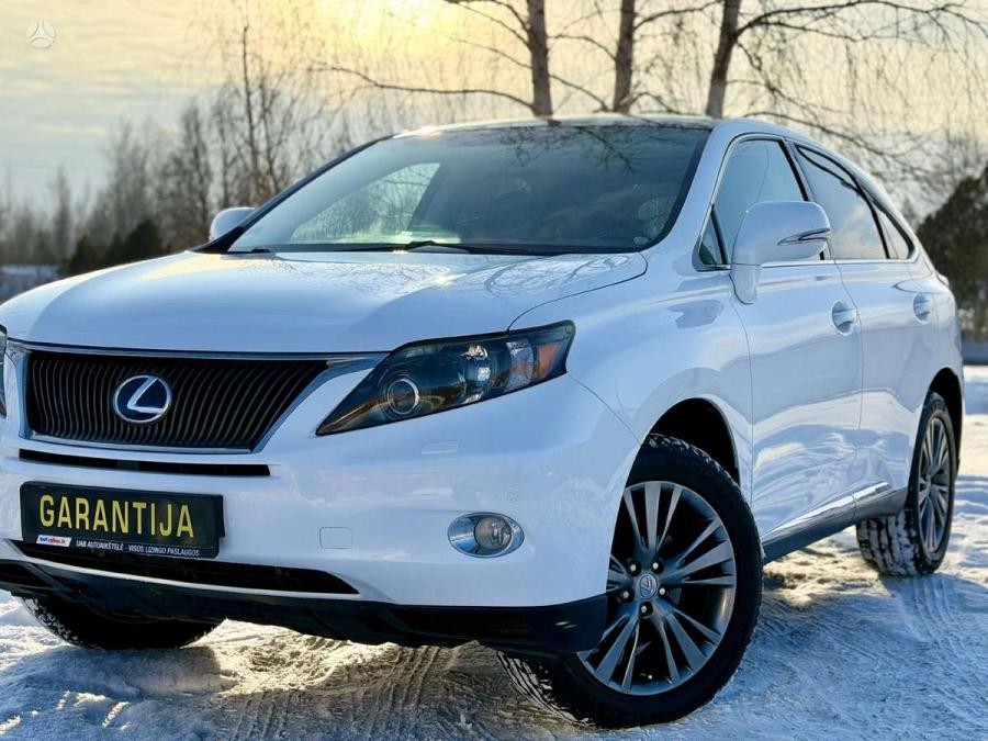 White Lexus RX 450h 2012 in Siauliai, with an engine capacity of 3.46 L and mileage of 269 thousand km for 13750 €, photo 16 on AUTOMOTO.COM.LV