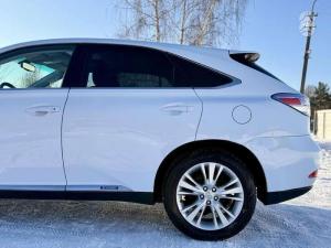 White Lexus RX 450h 2012 in Siauliai, with an engine capacity of 3.46 L and mileage of 289 thousand km for 14199 €, photo 10 on AUTOMOTO.COM.LV