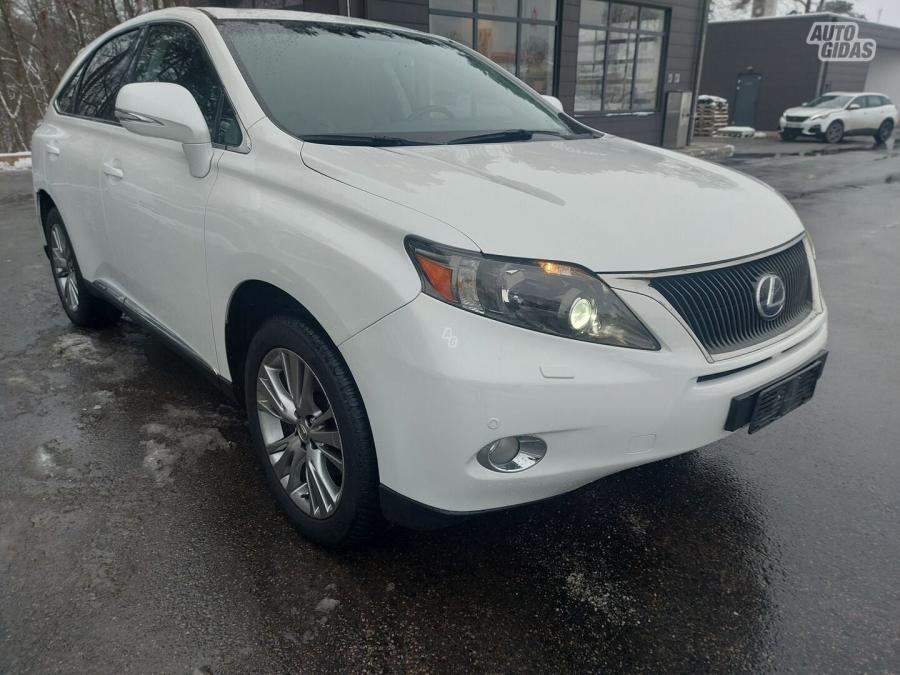 White Lexus RX 450h 2012 in Vilnius, with an engine capacity of 3.50 L and mileage of 274 thousand km for 11450 €, photo 1 on AUTOMOTO.COM.LV