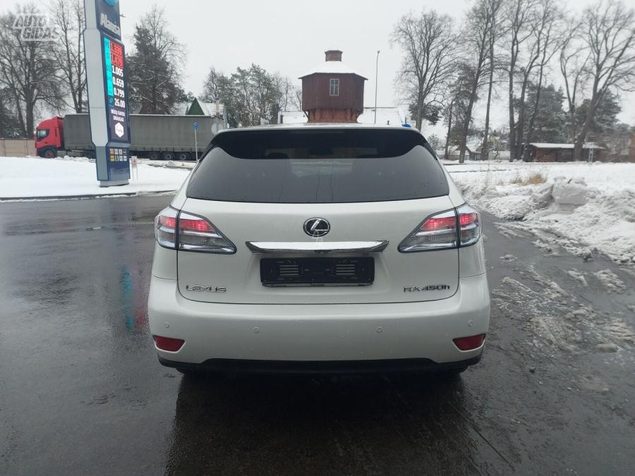 White Lexus RX 450h 2012 in Vilnius, with an engine capacity of 3.50 L and mileage of 274 thousand km for 11450 €, photo 4 on AUTOMOTO.COM.LV