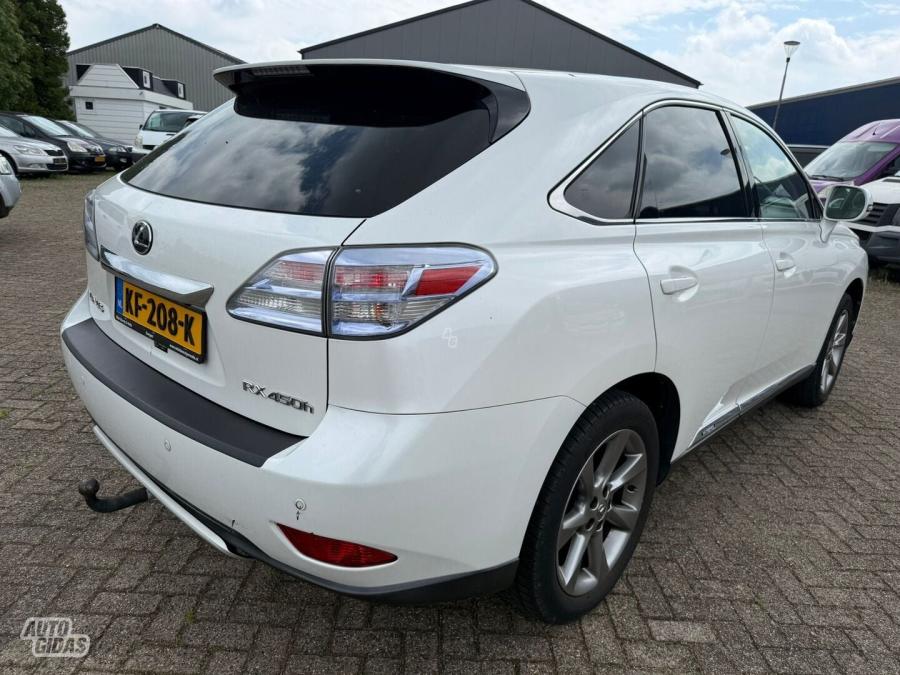 White Lexus RX 450h 2012 in Kaunas, with an engine capacity of 3.50 L and mileage of 269 thousand km for 11650 €, photo 1 on AUTOMOTO.COM.LV