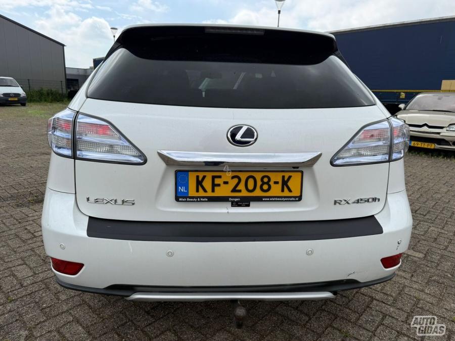 White Lexus RX 450h 2012 in Kaunas, with an engine capacity of 3.50 L and mileage of 269 thousand km for 11650 €, photo 9 on AUTOMOTO.COM.LV