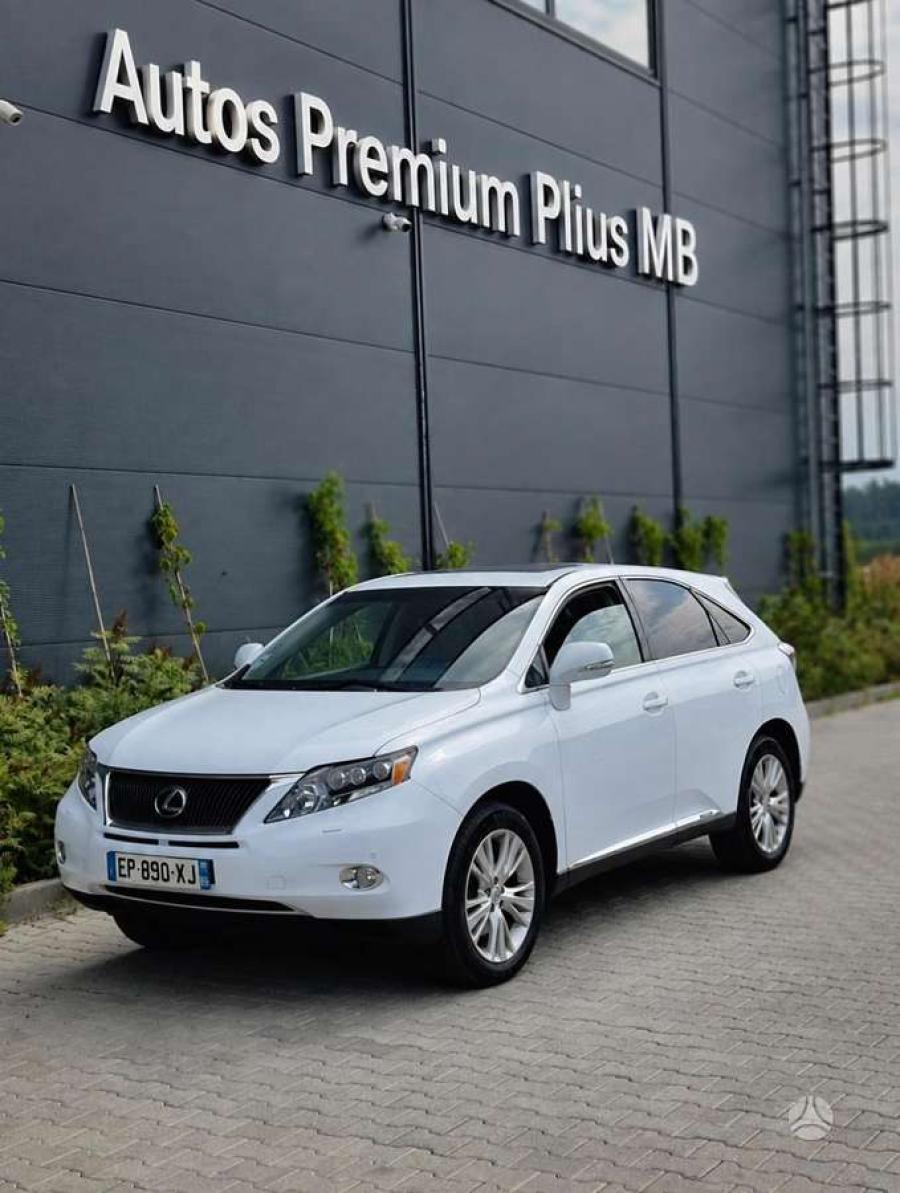 White Lexus RX 450h 2012 in Vilnius, with an engine capacity of 3.46 L and mileage of 298 thousand km for 11700 €, photo 1 on AUTOMOTO.COM.LV