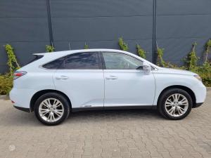 White Lexus RX 450h 2012 in Vilnius, with an engine capacity of 3.46 L and mileage of 298 thousand km for 11700 €, photo 8 on AUTOMOTO.COM.LV
