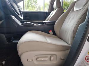 White Lexus RX 450h 2012 in Vilnius, with an engine capacity of 3.46 L and mileage of 298 thousand km for 11700 €, photo 16 on AUTOMOTO.COM.LV