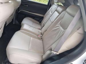 White Lexus RX 450h 2012 in Vilnius, with an engine capacity of 3.46 L and mileage of 298 thousand km for 11700 €, photo 19 on AUTOMOTO.COM.LV