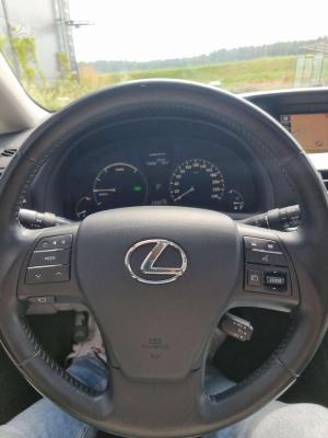 White Lexus RX 450h 2012 in Vilnius, with an engine capacity of 3.46 L and mileage of 298 thousand km for 11700 €, photo 31 on AUTOMOTO.COM.LV