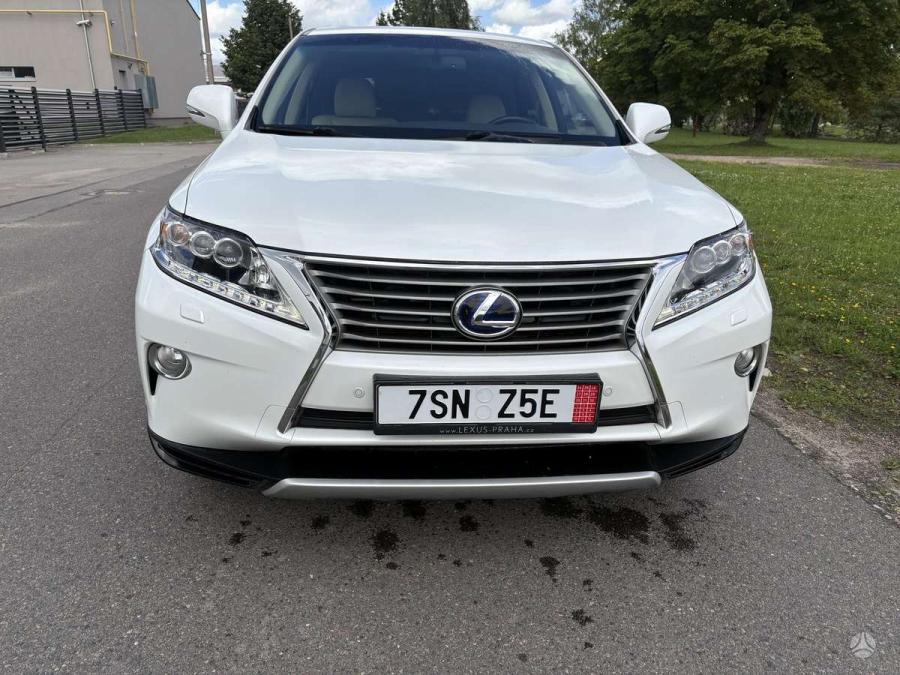 White Lexus RX 450h 2012 in Vilnius, with an engine capacity of 3.46 L and mileage of 263 thousand km for 14300 €, photo 3 on AUTOMOTO.COM.LV