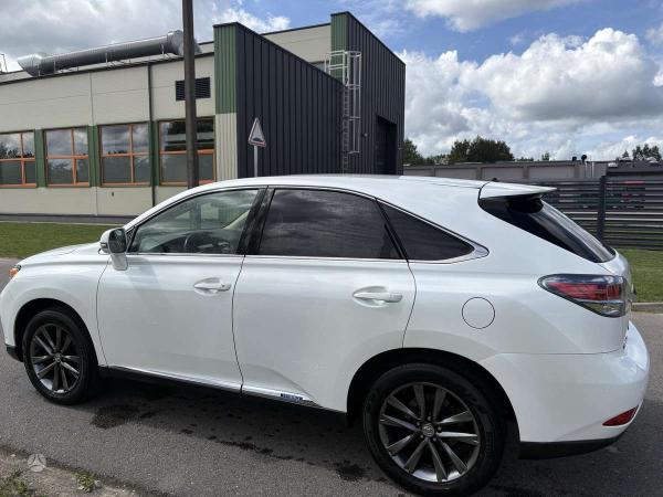 Balts Lexus RX 450h 2012 Viļņa, ar dzinēja tilpumu 3.46 L un nobraukumu 263 tūkst. km par 14300 €, foto 7 vietnē AUTOMOTO.COM.LV