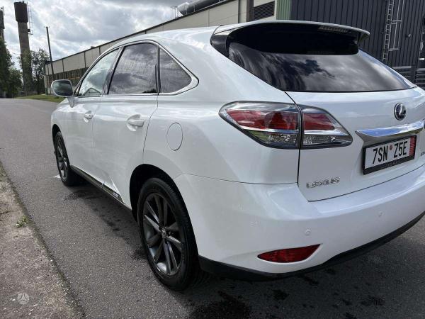 Balts Lexus RX 450h 2012 Viļņa, ar dzinēja tilpumu 3.46 L un nobraukumu 263 tūkst. km par 14300 €, foto 8 vietnē AUTOMOTO.COM.LV
