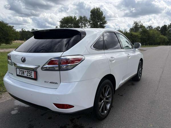Balts Lexus RX 450h 2012 Viļņa, ar dzinēja tilpumu 3.46 L un nobraukumu 263 tūkst. km par 14300 €, foto 10 vietnē AUTOMOTO.COM.LV
